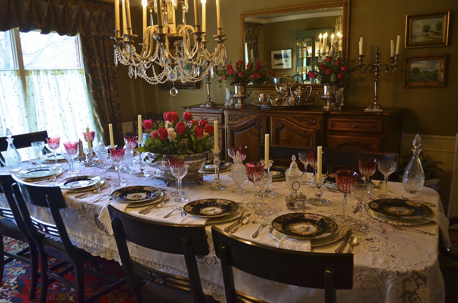 Family Style - Entertaining Women