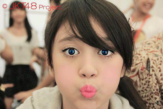 Belahan Dada Cewek Sexy dan Cantik: Namaku Nabila Ratna Ayu Azalia