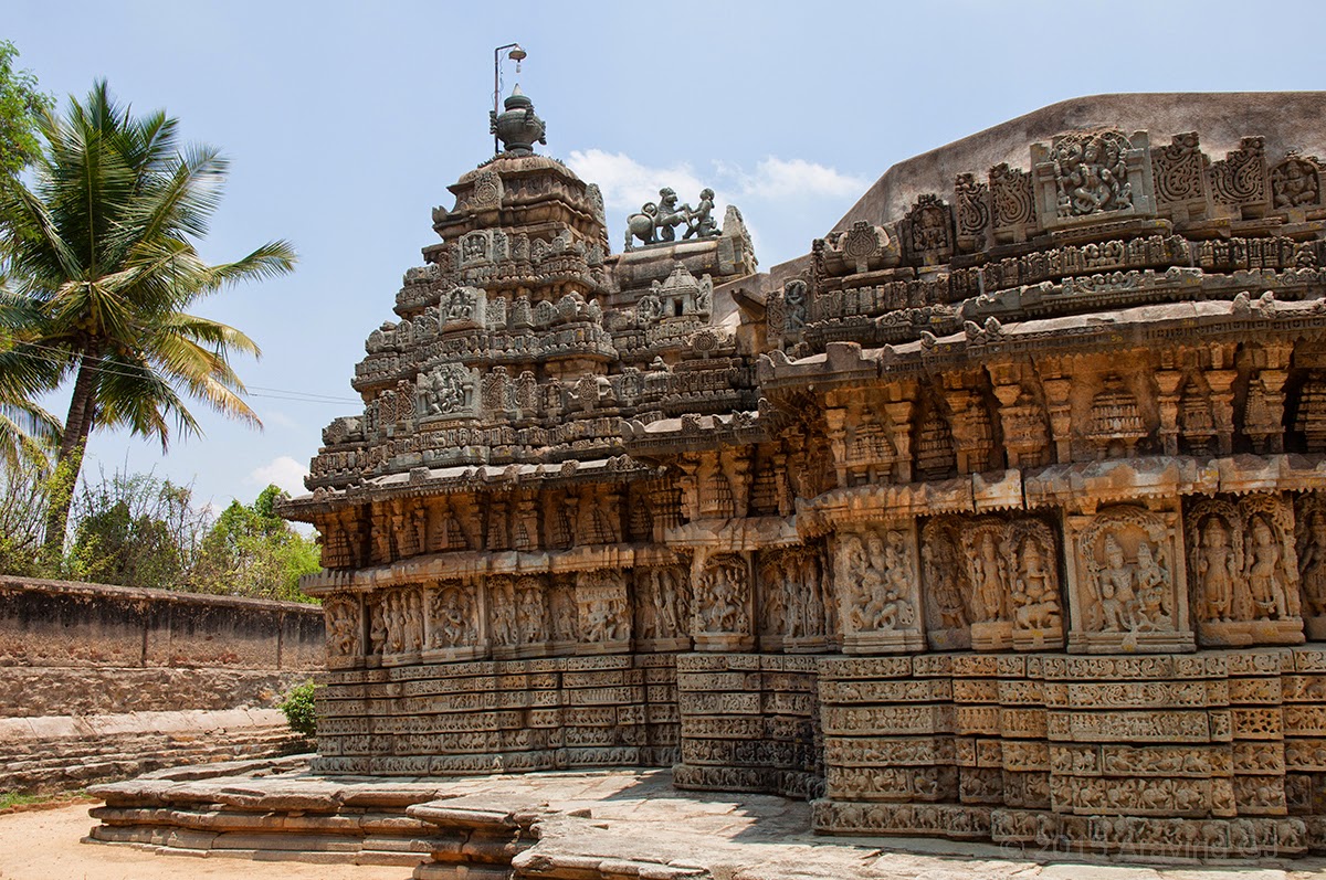 Treks and travels: Mallikarjuna Temple at Basaralu