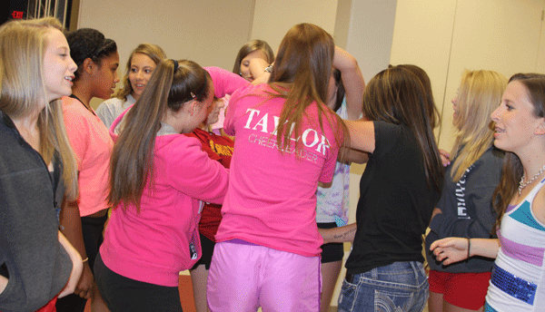 Winnetonka Cheer: Lock-In Photos..