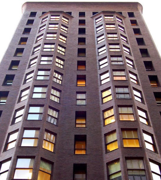 Famous Loop Architecture USA | One Travel