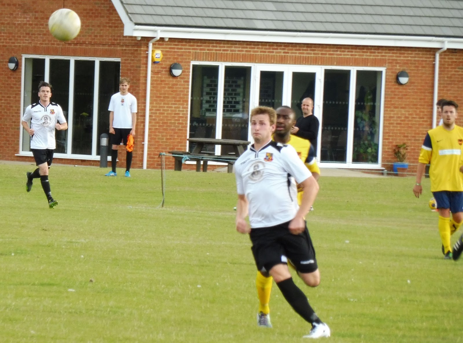 The Cold End: HODDESDON TOWN WIN AT CODICOTE