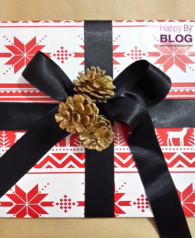 HAPPY BY: Gift Wrapping - One paper ten ways