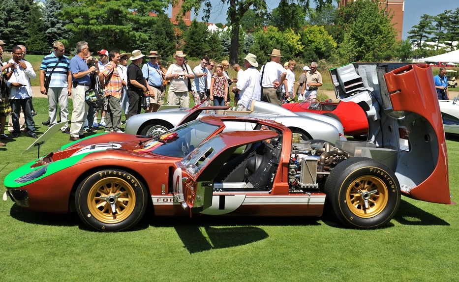 FORD GT40 MARK II: LIKE NEW, HARDLY DRIVEN!