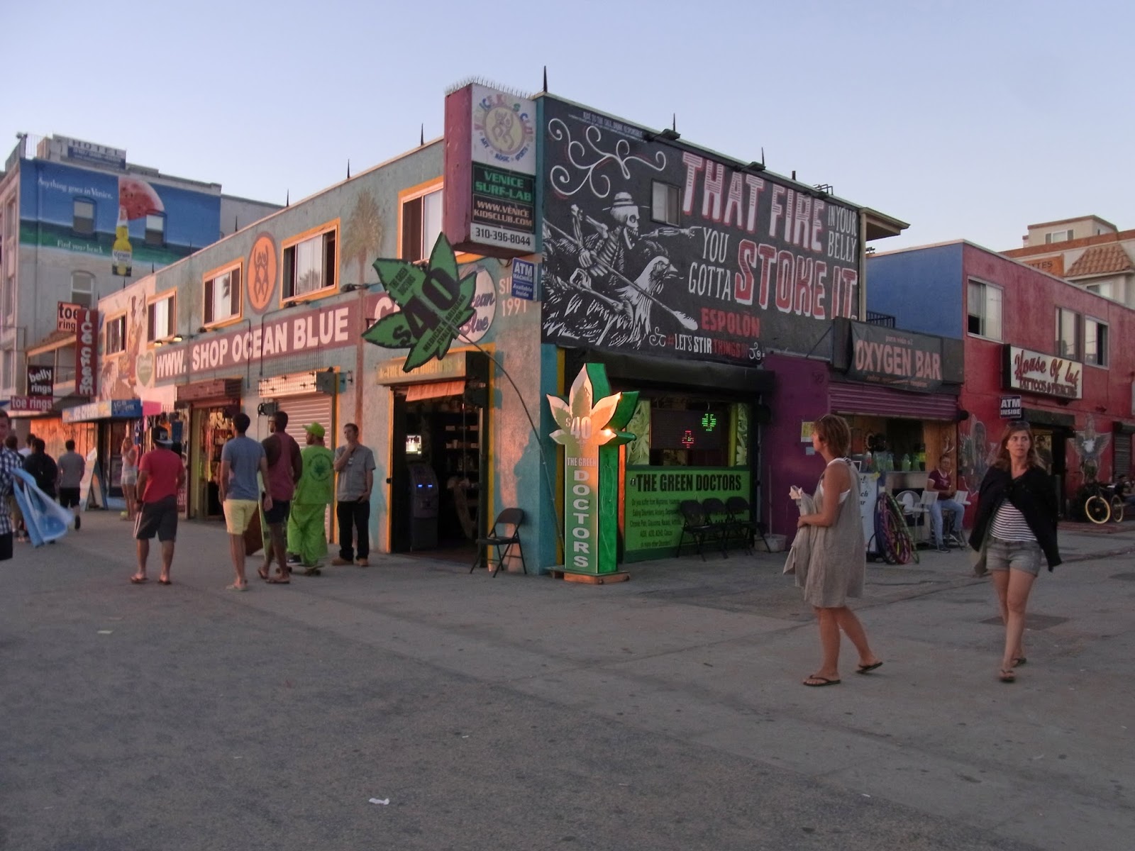 Casual Japanese Bystander: Venice Beach Boardwalk