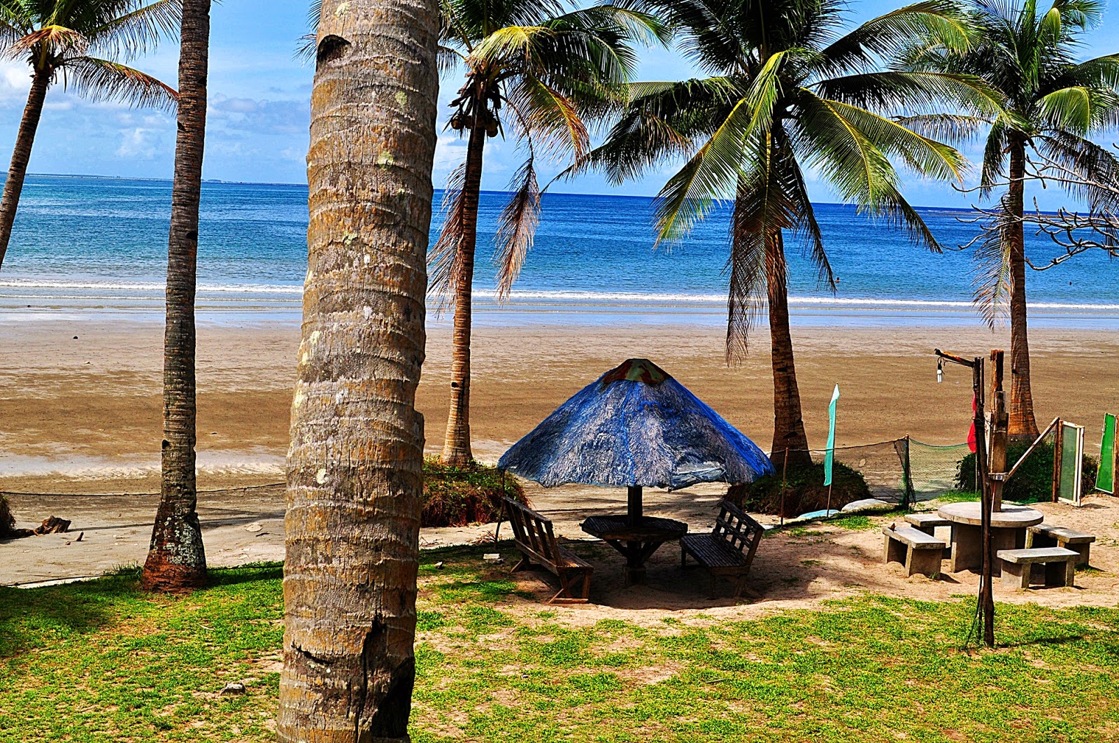 Choc-Nut Wrapper: Rizal Beach Resort - Sorsogon