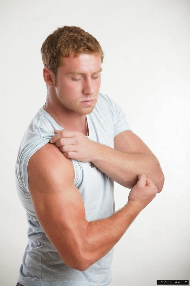 Daily Bodybuilding Motivation: HOT HUNK MODEL CONNOR MAGUIRE