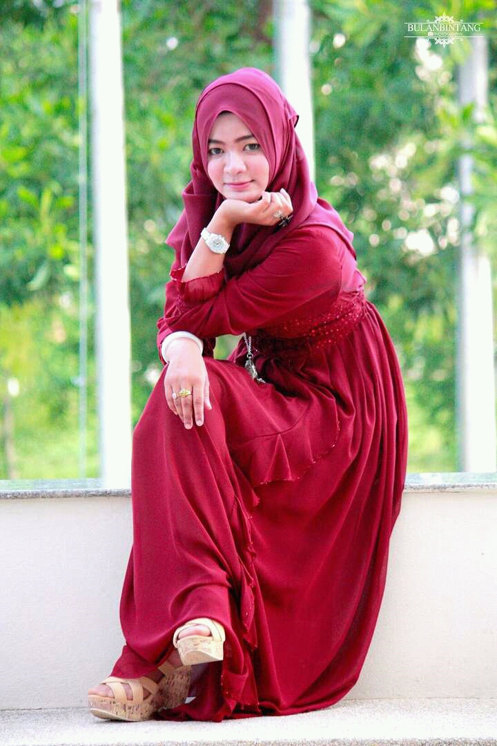 Merah Membara | Seribu Hijabers