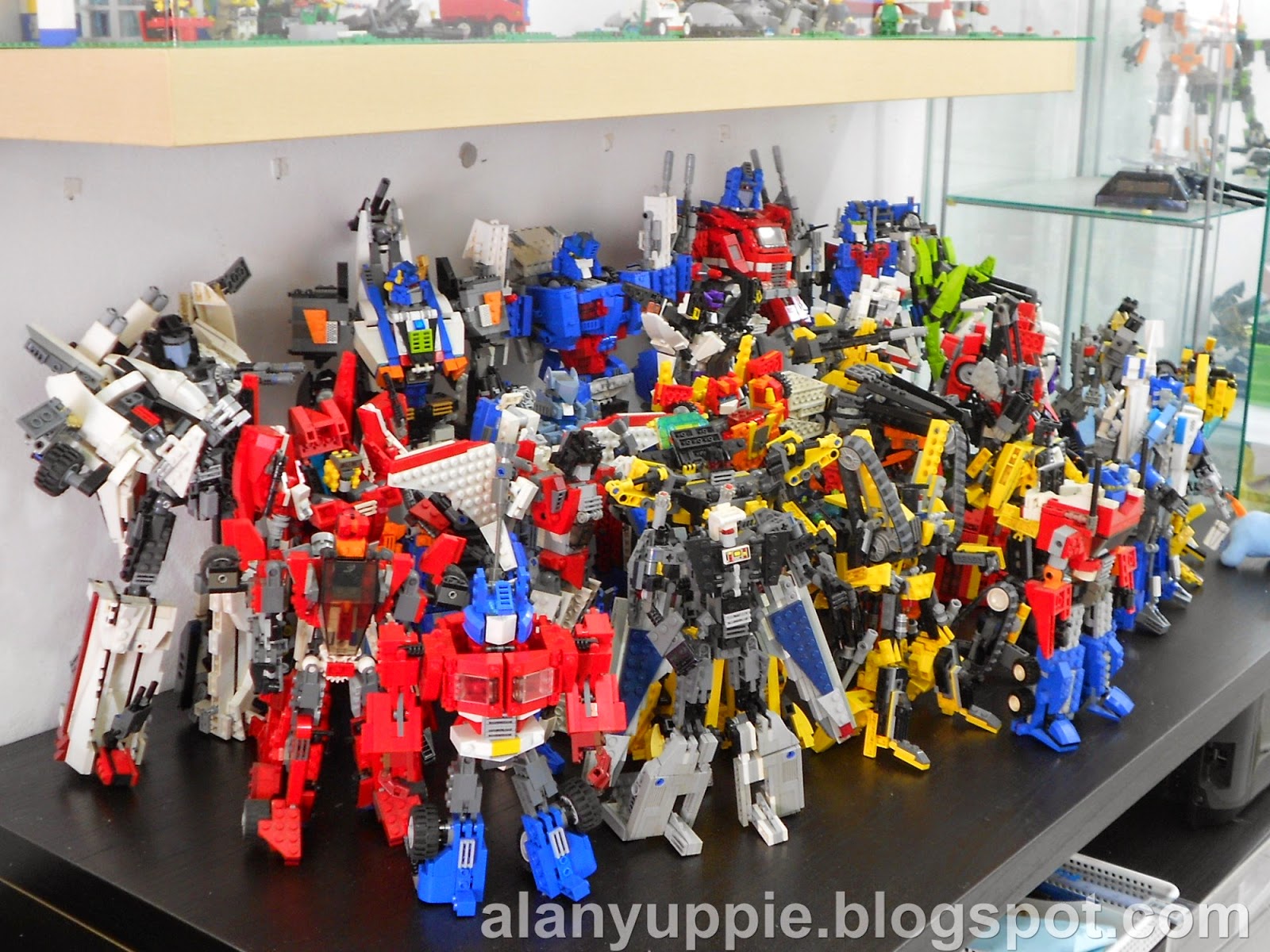 Alanyuppie's LEGO Transformers: 100,000 Hits Special!