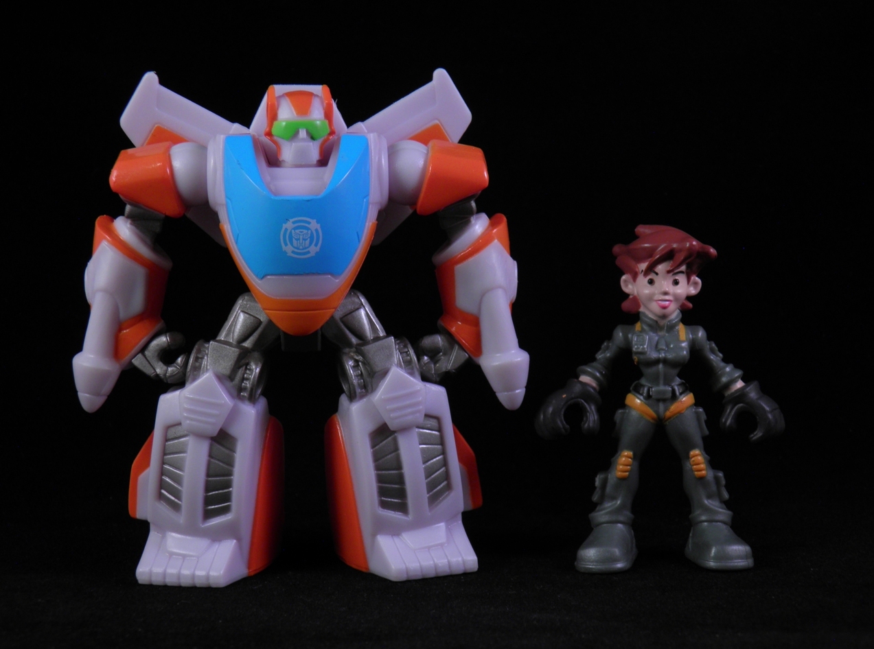 She's Fantastic: Transformers Rescue Bots - DANI BURNS!