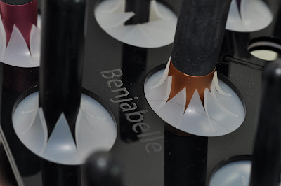 Benjabelle Makeup Brush Tree Review - The Shades Of U