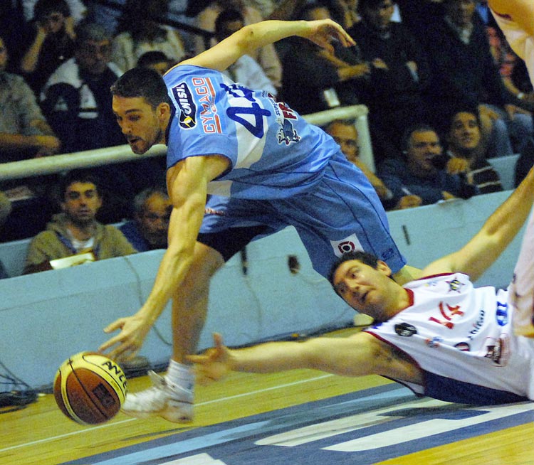 DE TODO UN POCO: Martin Suárez -Basquetbolista uruguayo.