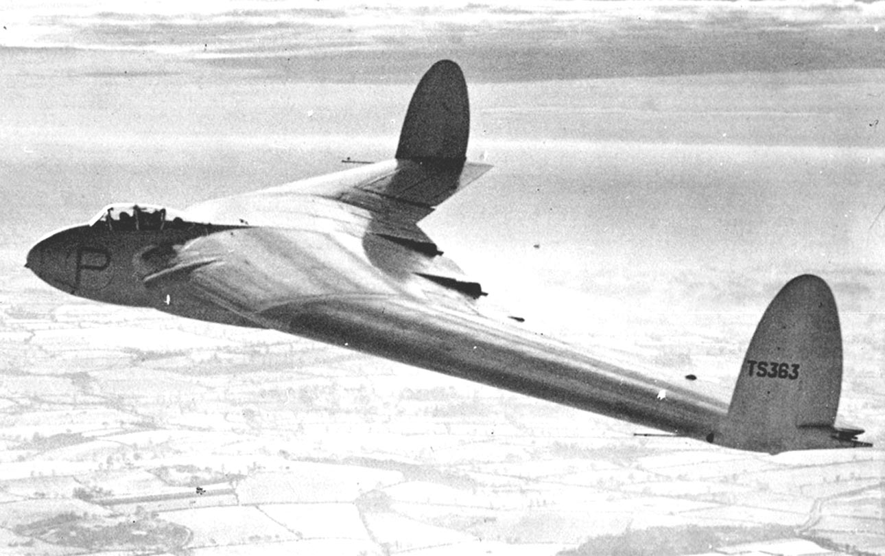 FDRA - Fuerza Aérea: Avión experimental: Armstrong Whitworth A.W.52