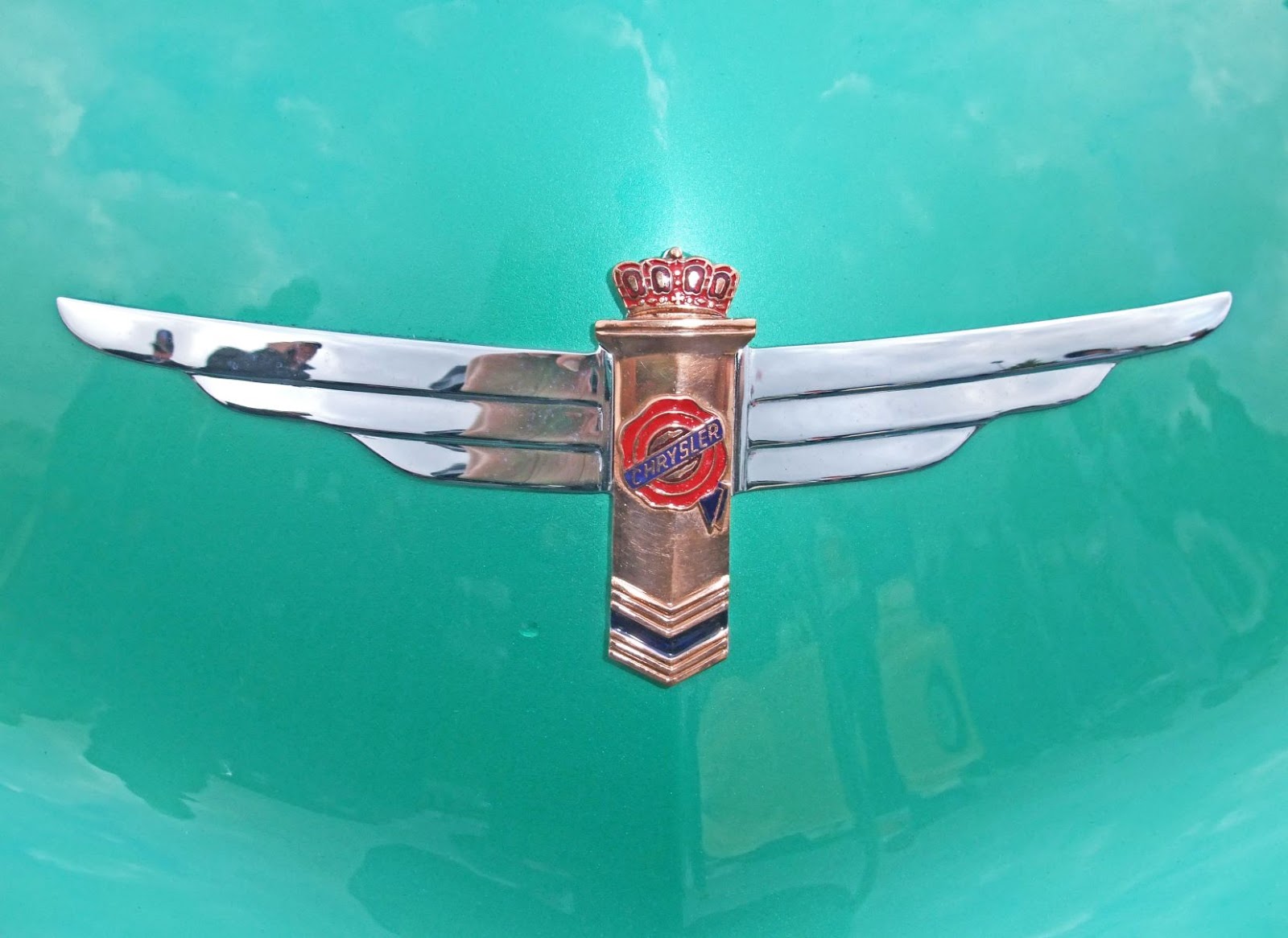 American Auto Emblems: CHRYSLER