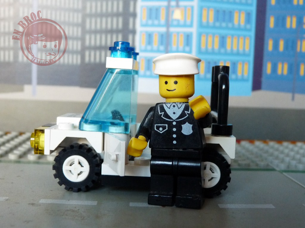 en-broc: Lego 6506 : Precinct Cruiser, 1989