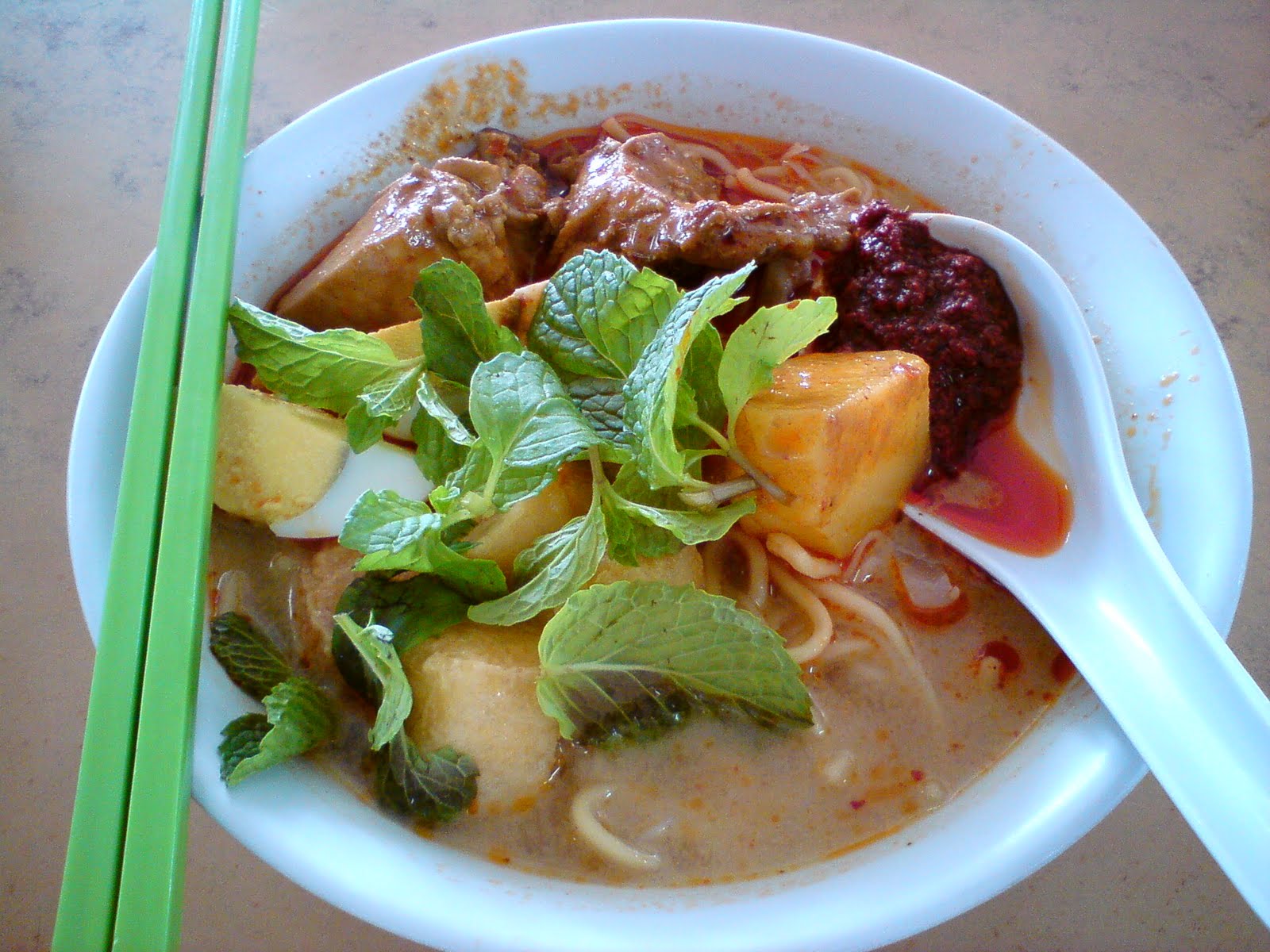 My Food Guide & Cycling Blog: Curry Mee - Lau Yu coffee shop