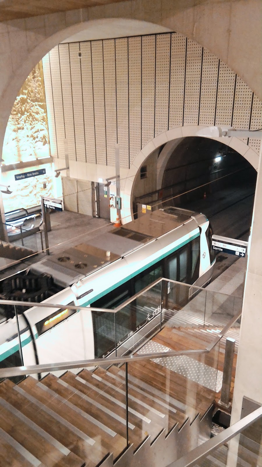 Depuis le 28 mai 2016, la ligne de tramway T6 a creusé son tunnel pour ...