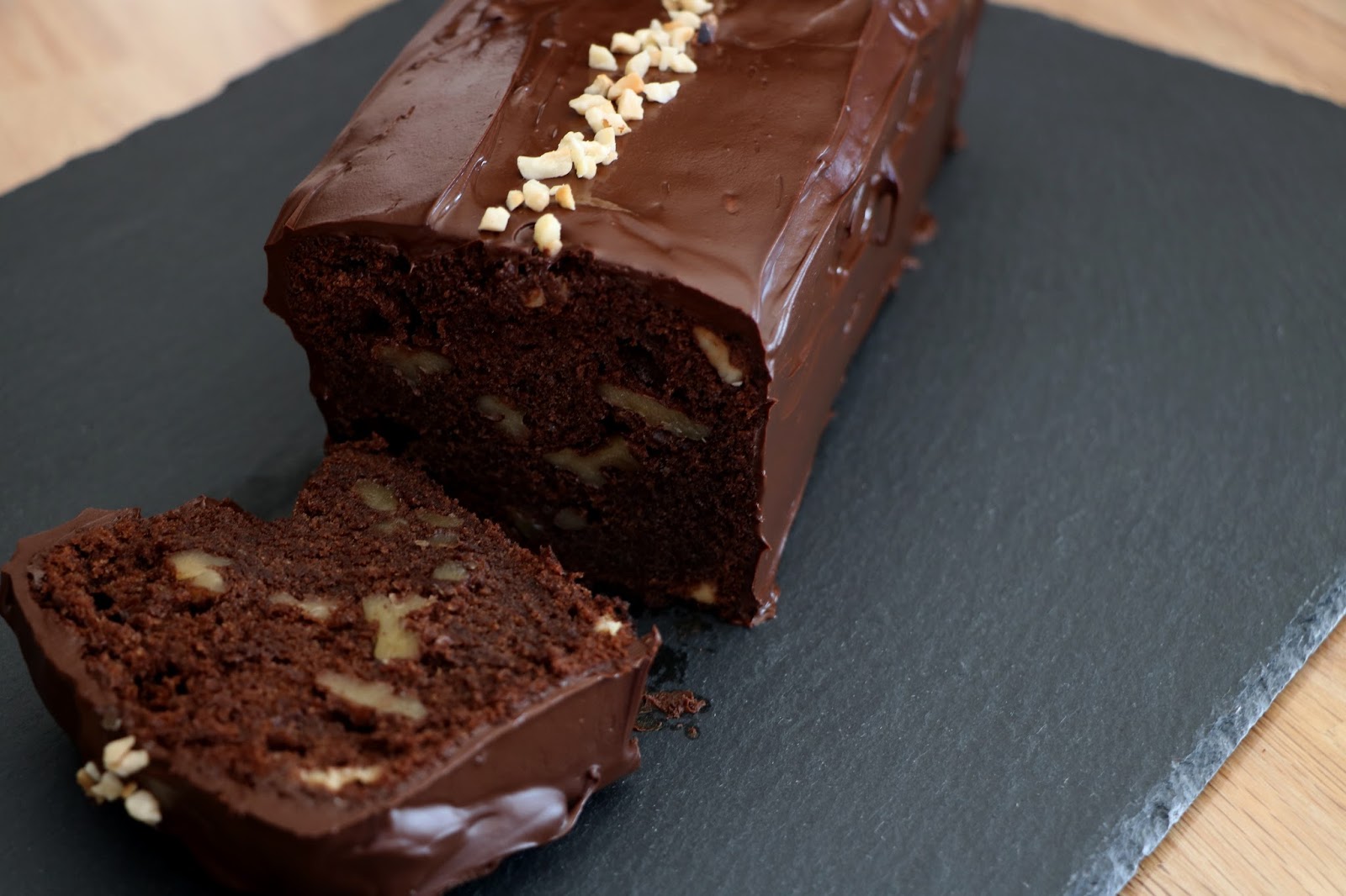 Cake chocolat - noix | Le dessert, c'est pour moi