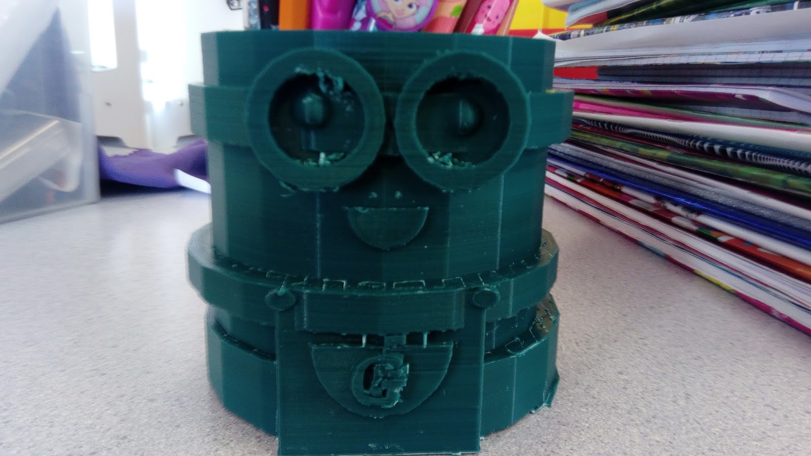 3D Print School: 3D Printed Minions Desk Organiser