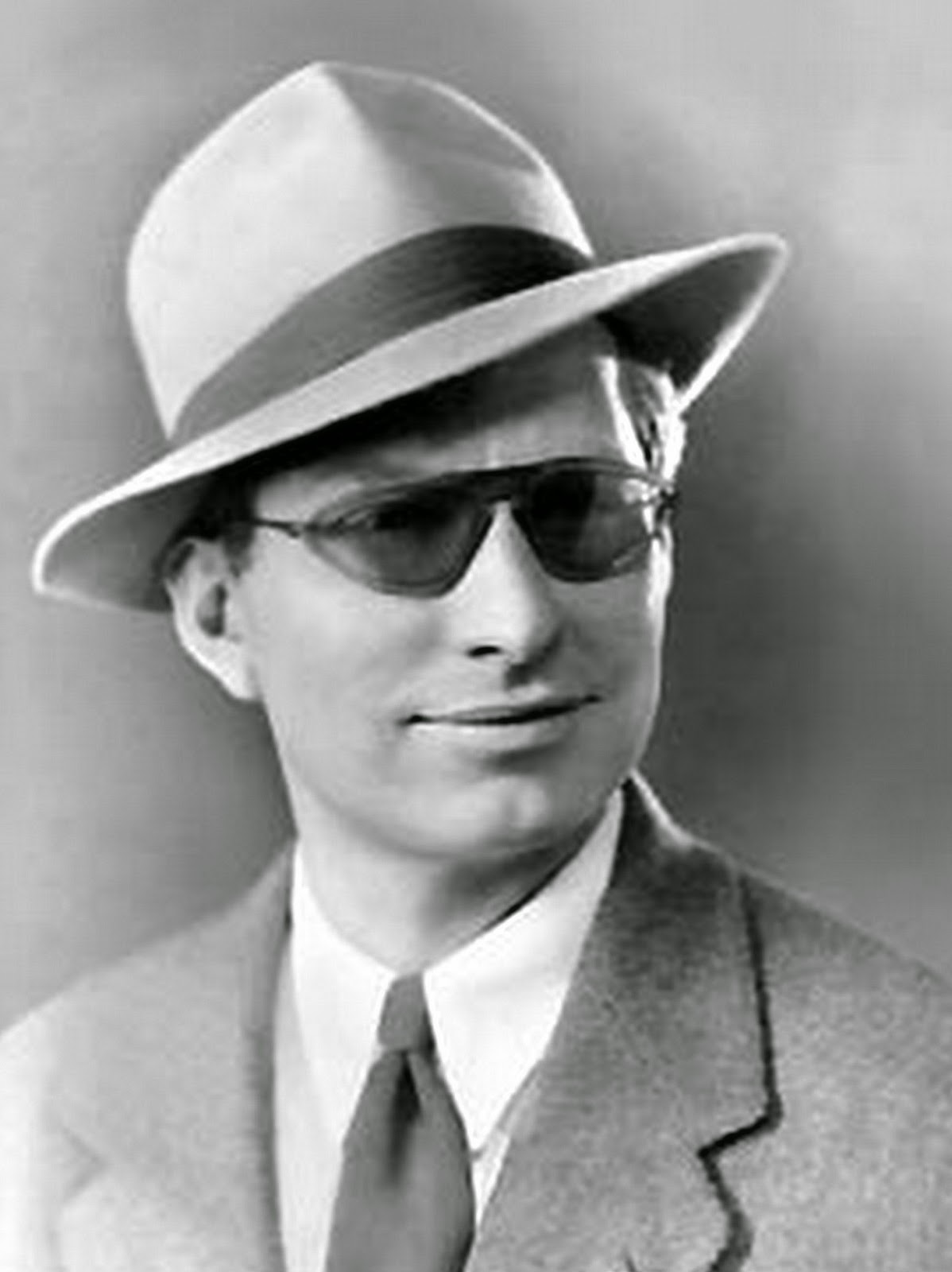 Bespectacled Birthdays: L. Ron Hubbard, c.1939