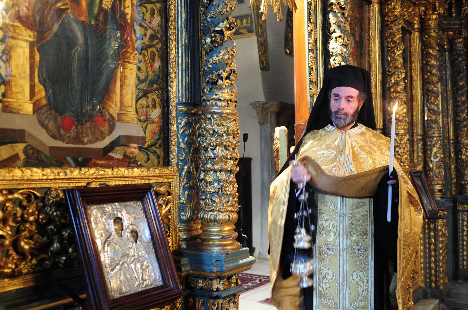ΦΩΣ ΦΑΝΑΡΙΟΥ: ΤΟ ΜΕΓΑ ΜΗΝΥΜΑ ΤΟΥ ΕΨΗΦΙΣΜΕΝΟΥ ΕΠΙΣΚΟΠΟΥ ΖΗΛΩΝ ΣΤΟ ΦΑΝΑΡΙ