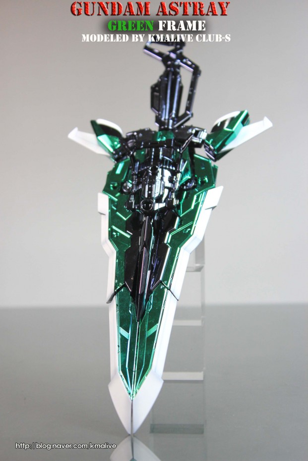 Custom Build: MG 1/100 Gundam Astray "Green Frame"