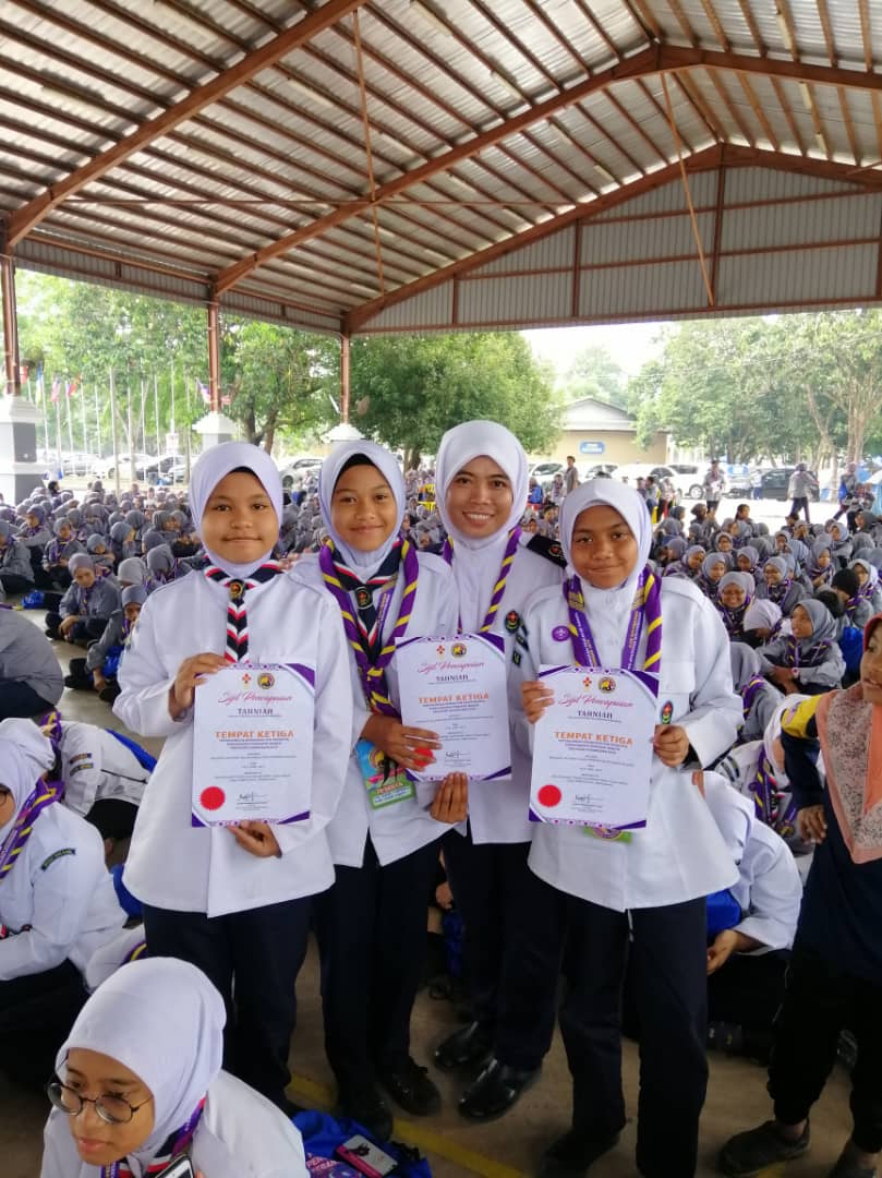 SMKDPB: TEMPAT KETIGA PERTANDINGAN REKA CIPTA PENGAKAP WANITA 2019