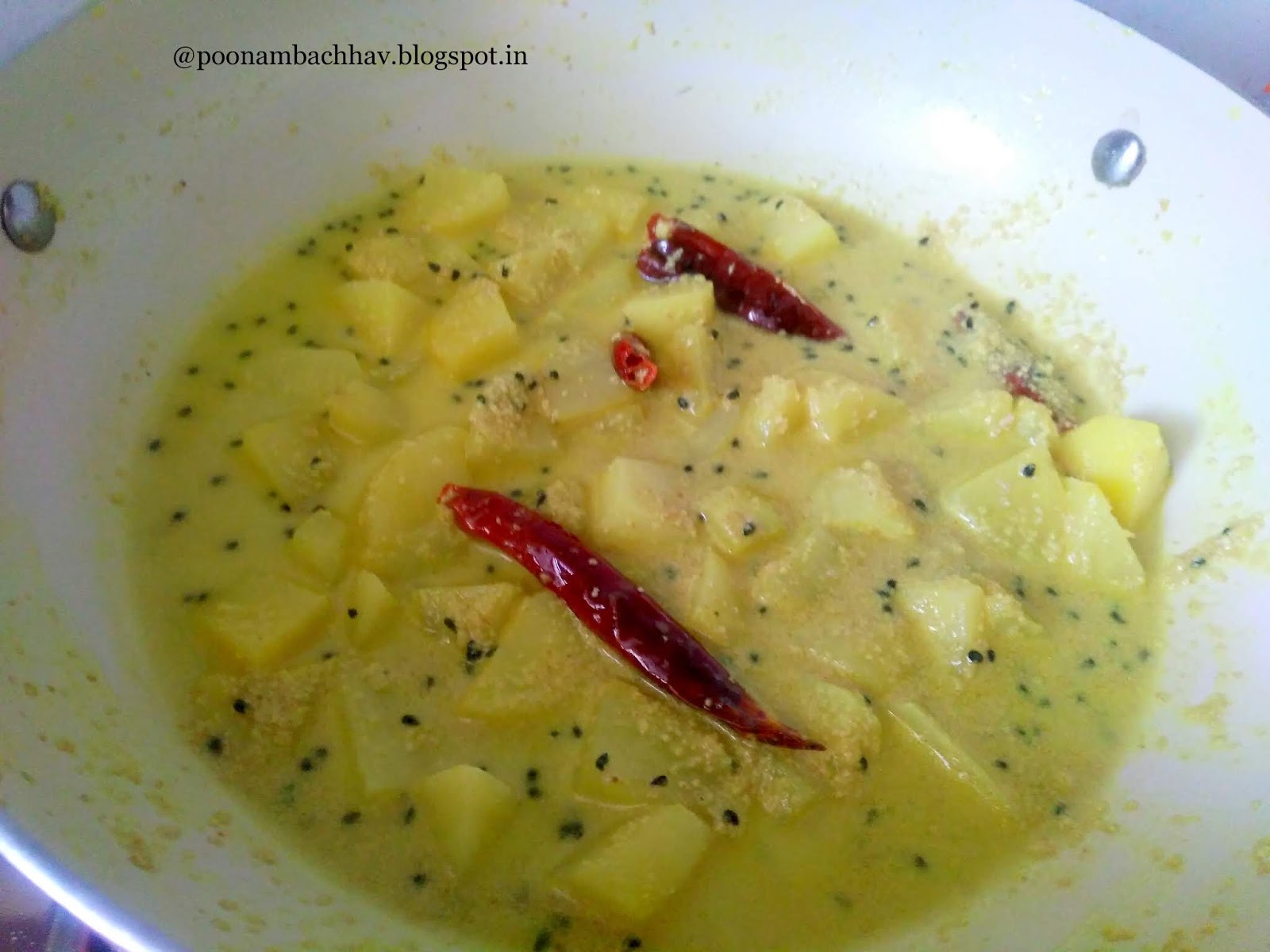 Annapurna: Aloo Posto / Potatoes In Poppy Seeds Paste
