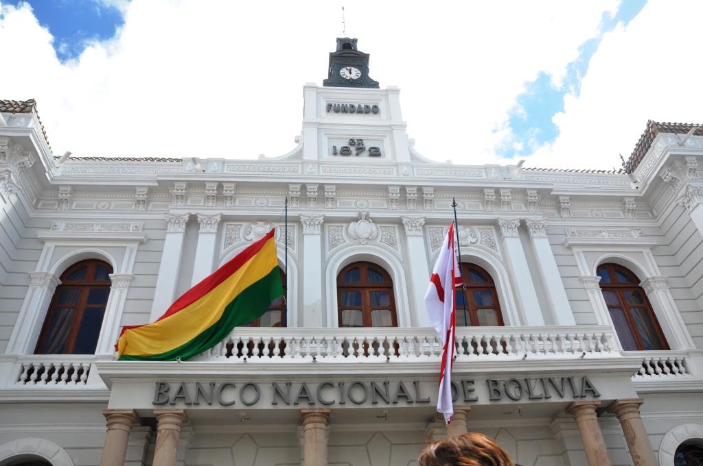 MIRADAS VIRTUAL: Reinauguración del Banco Nacional de Bolivia sede Sucre