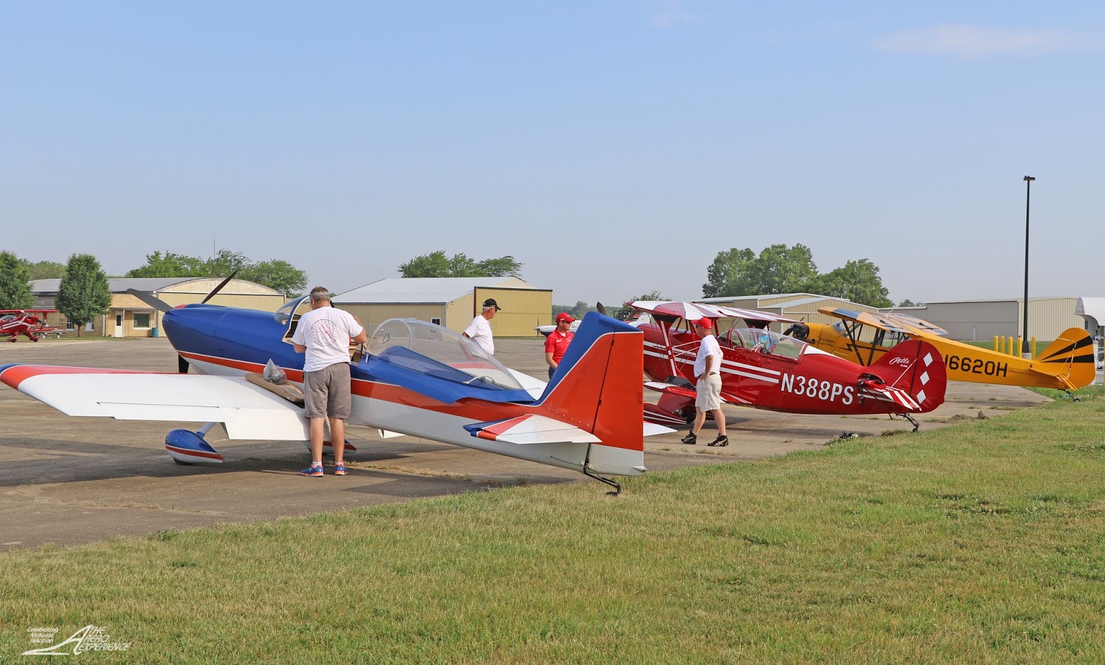 The Aero Experience: Precision Aerobatics Make the Grade at the Salem ...
