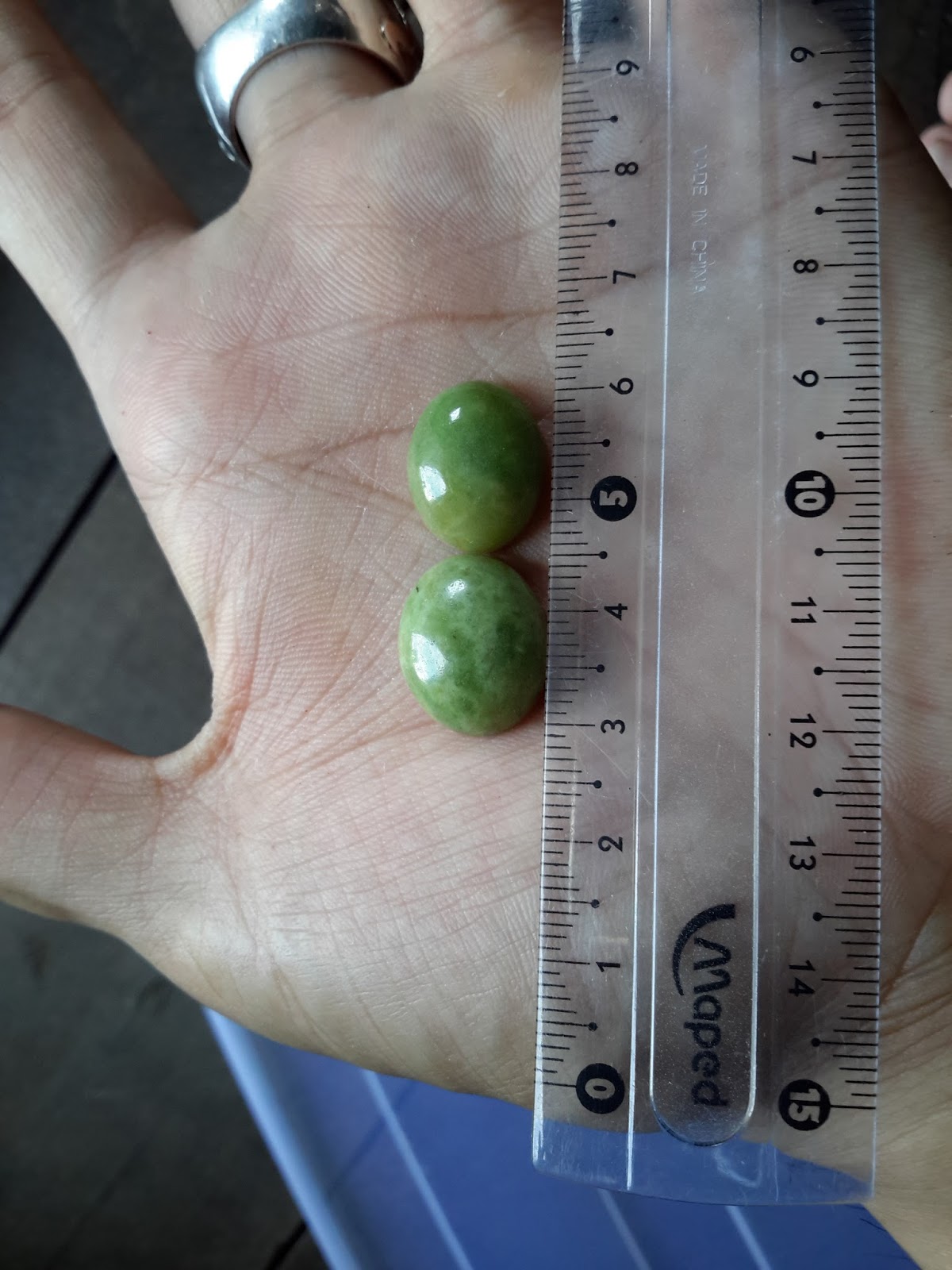 BATU PERMATA GREEN SOJOL / GIOK HERCULES Batu Permata Kalimantan