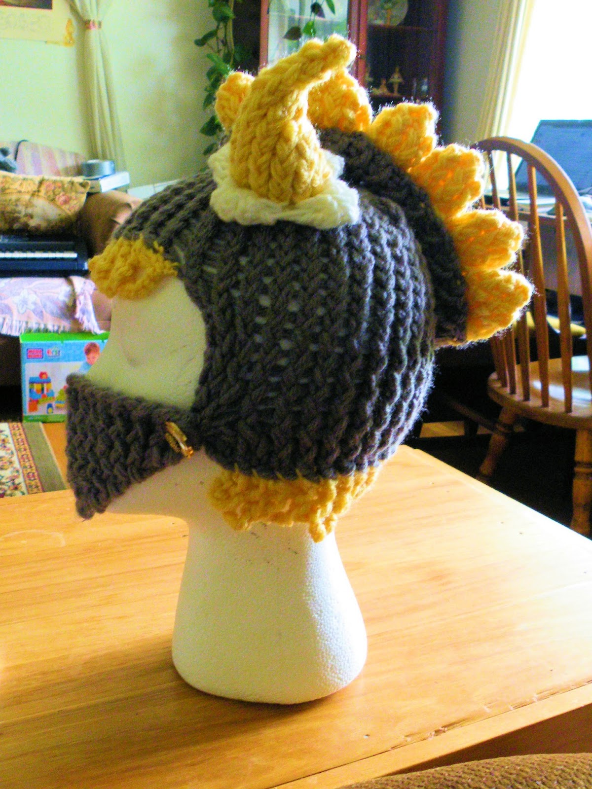 The Loom Muse : How to Loom Knit Horns and Spikes