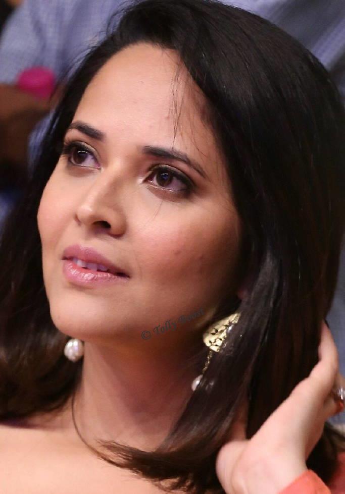 Indian Serial Actress Anasuya Bharadwaj Smiling Face Closeup Stills ...