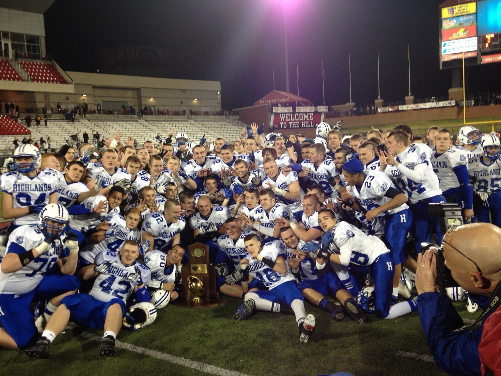 Fort Thomas Matters Sports: Bluebirds dedicate season to lost relatives ...