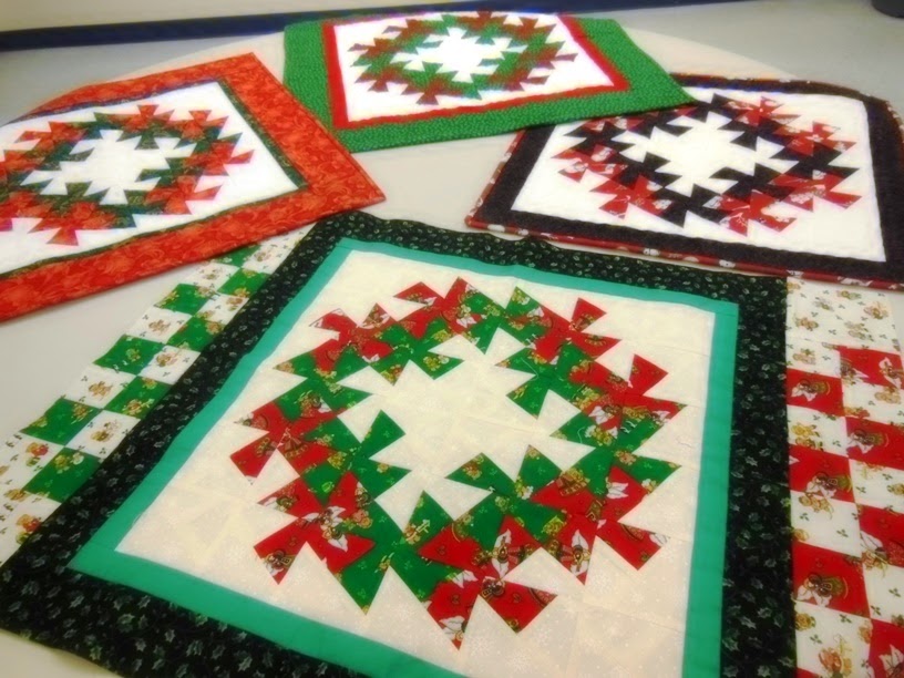Mistress of Quilts: Li'l Twister Christmas Wreath Workshop