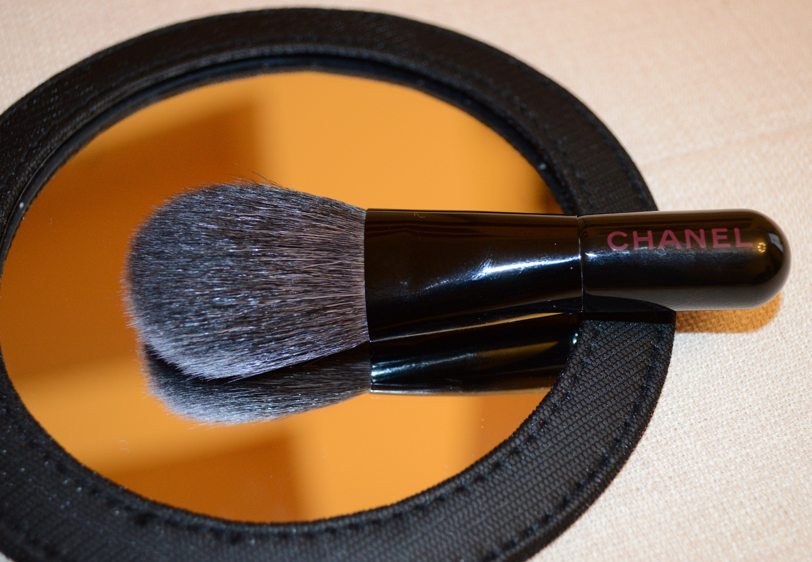 Urban Fashionista: Makeup Brushes Les Mini de Chanel