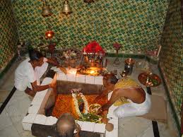 Umananda Temple - A Peacock Island In Assam | Hindu Temples