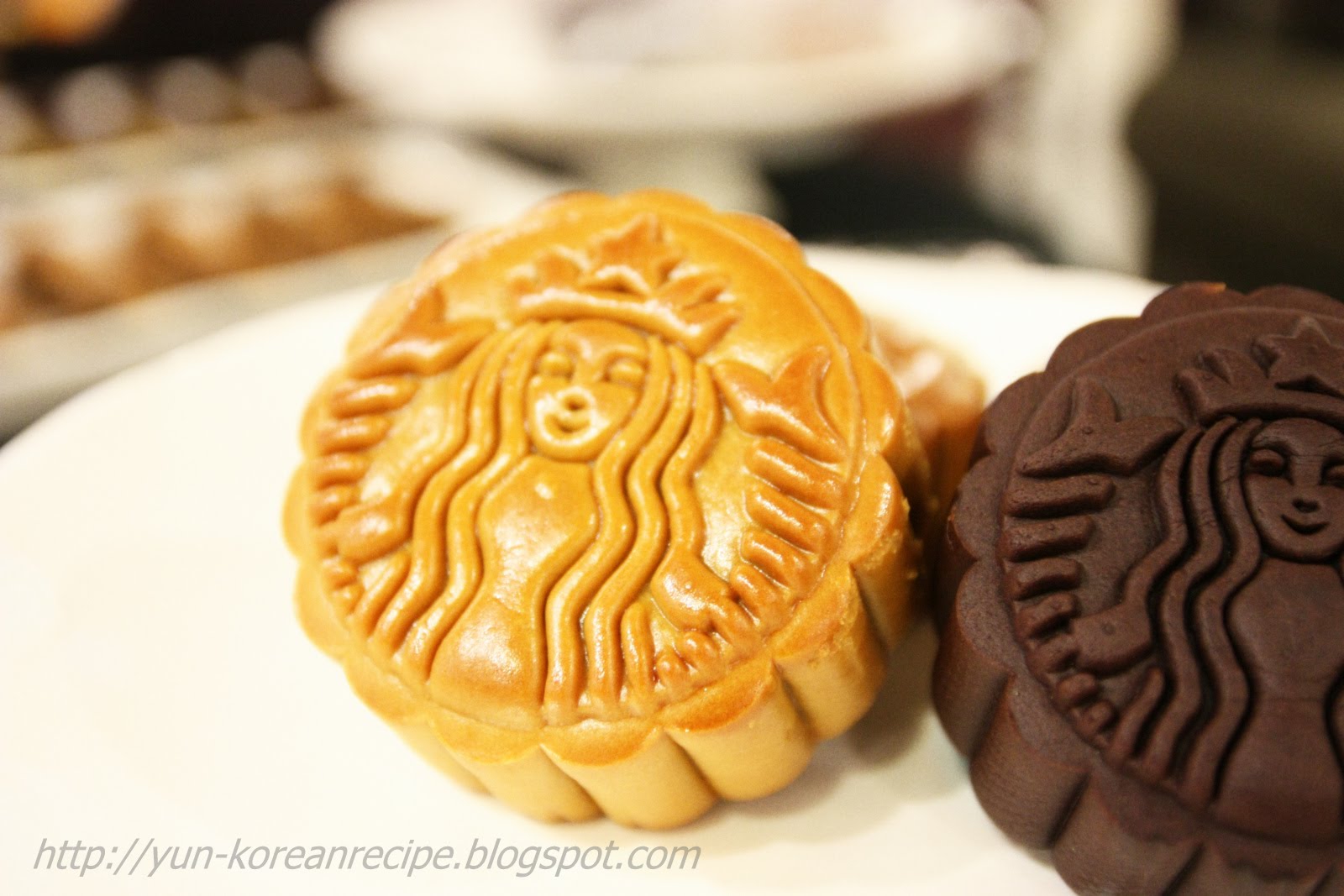 Korean Yun's happily Malaysia life : Starbucks Mooncake ( Mid Autumn ...