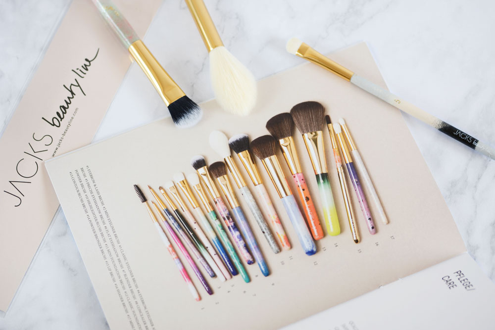 Jeder Pinsel ein Unikat! - JACKS beauty line - Puderperlen