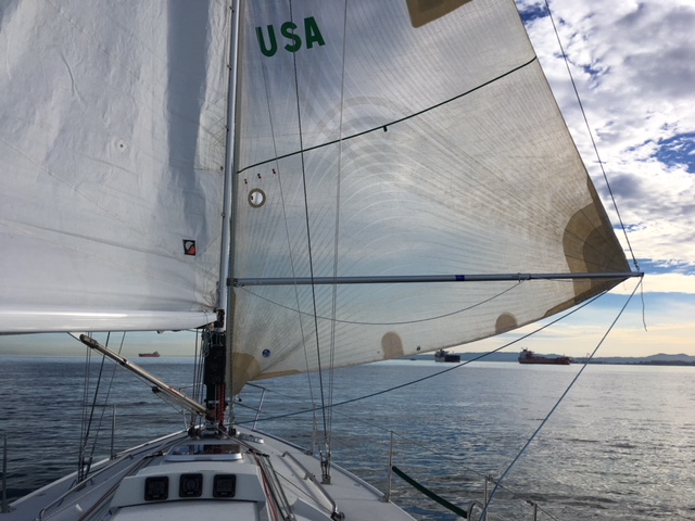 SV Hokulani: Mast track and whisker pole