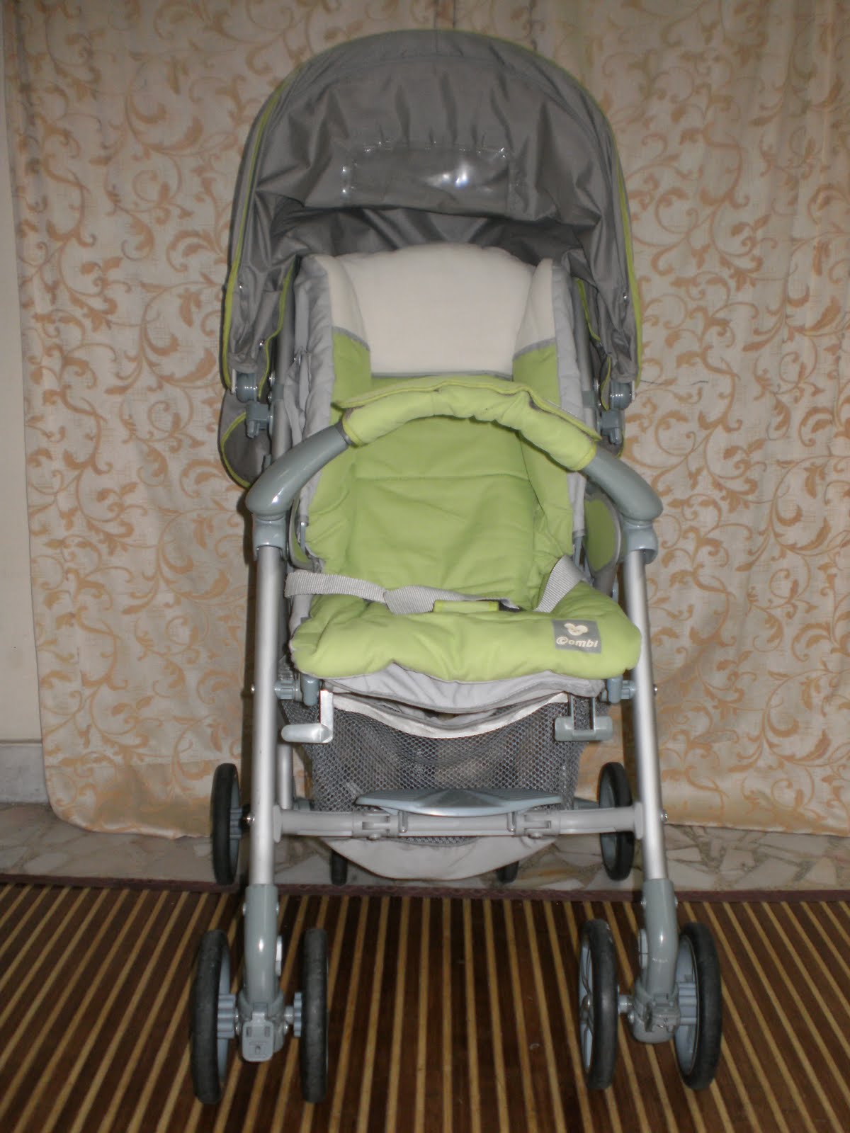 GET YOUR BRANDED BABY ITEMS AT AFFORDABLE PRICE!!!: Combi stroller