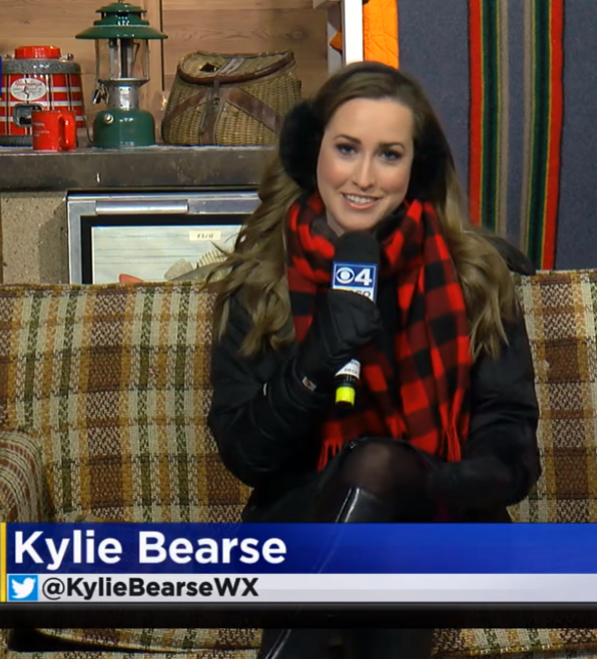 THE APPRECIATION OF BOOTED NEWS WOMEN BLOG : kylie bearse