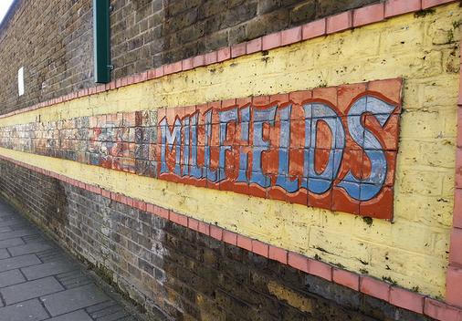 Sunshine and three very special schools in Hackney for Booklinks ...