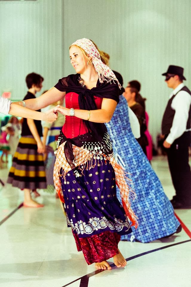 The Ymker Family Update: Jovial Beggars Costume Dance