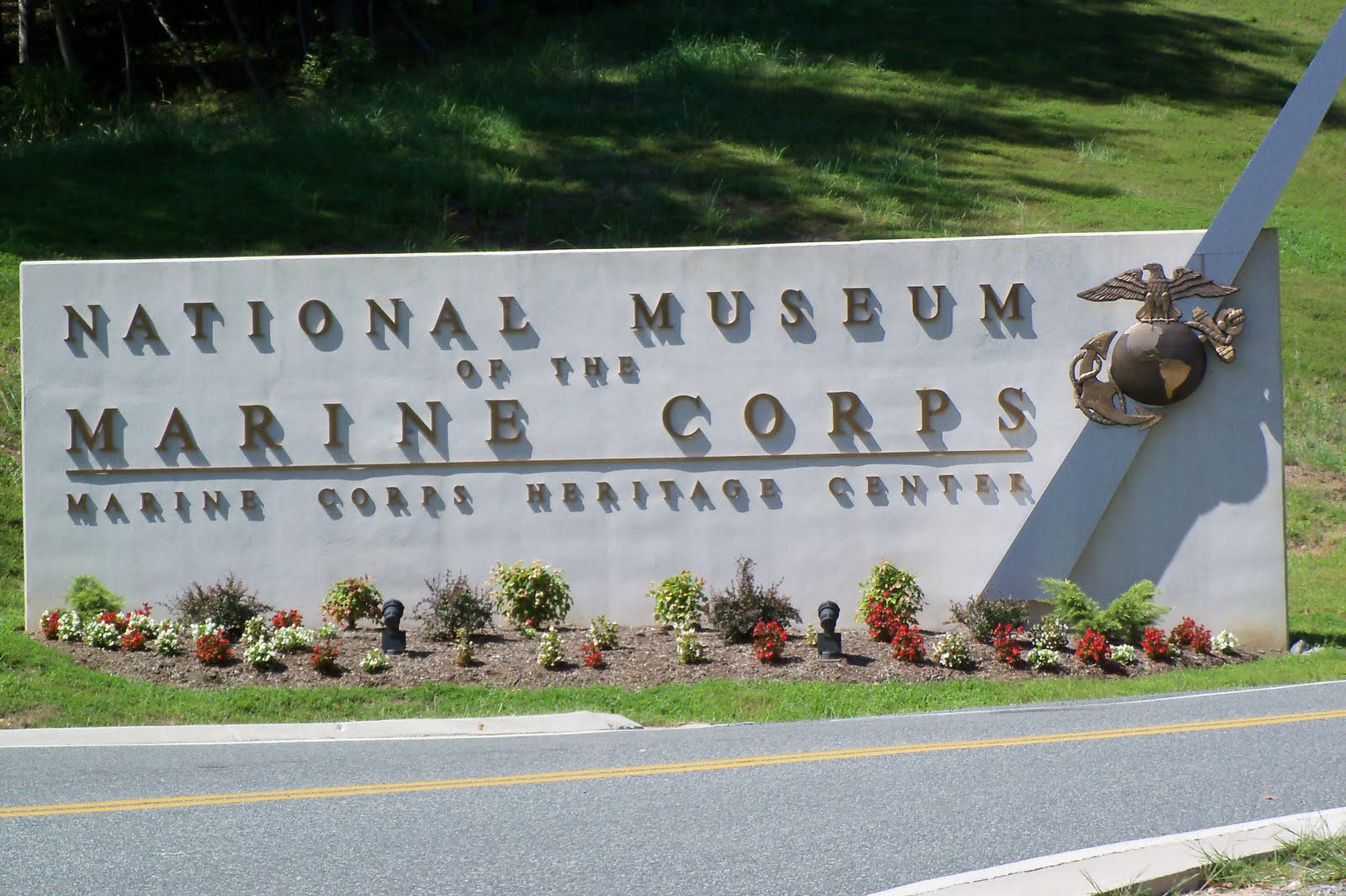 South Carolina 2011: A VISIT TO QUANTICO, THE NATIONAL MUSEUM OF THE ...