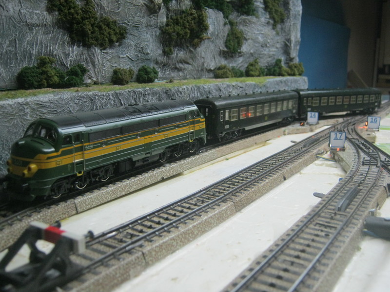 TRAIN LAYOUTS AND SMALL SCALE MODELS: HO - Premier matériel SNCB