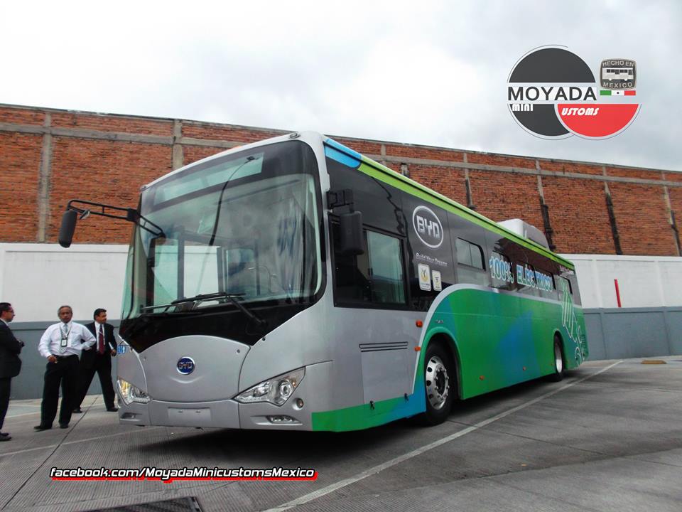 Dr Samuel Banda: Autobuses chinos en México