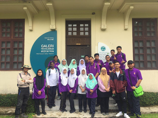 PUSAT SUMBER HAMKA SMK SEKSYEN 10 KOTA DAMANSARA