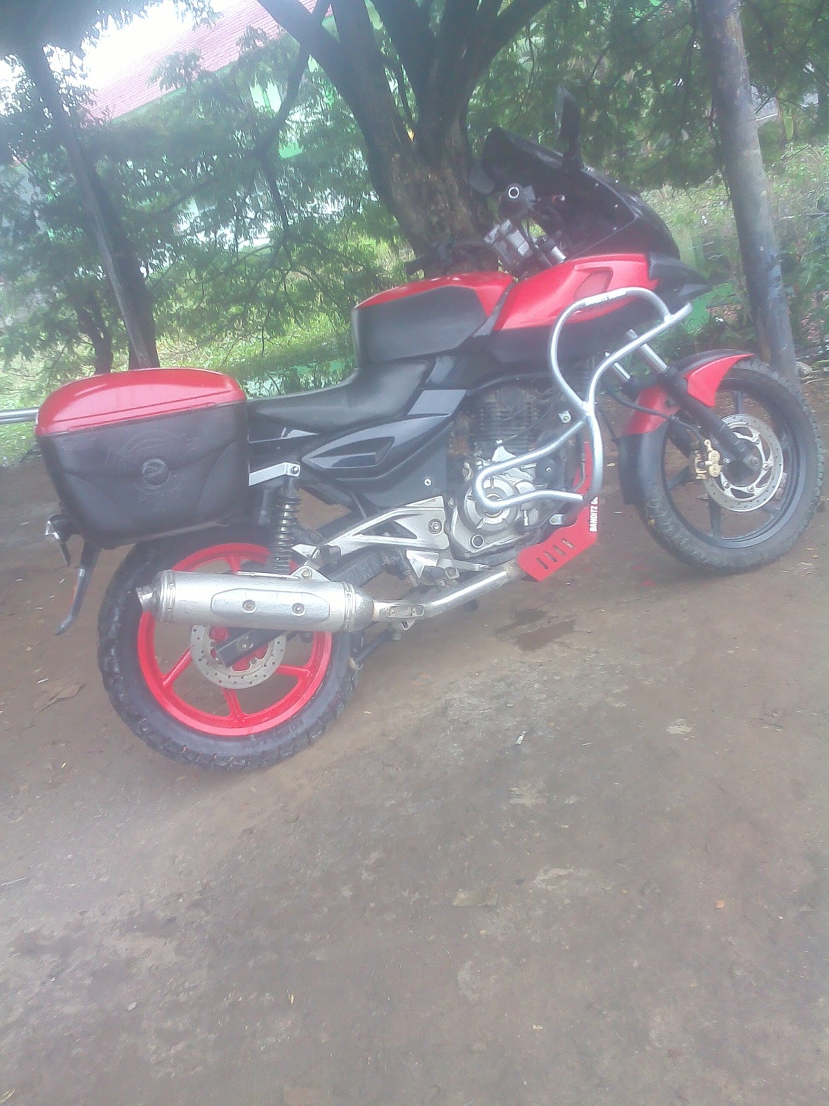 CUSTOM ENGINE GUARD,CRASH BAR,TUBULAR,SIDE GUARD,ENGINE COVER,BREKET ...