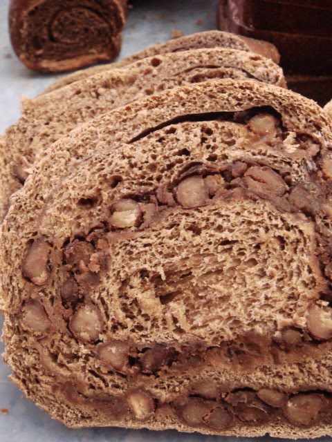 Lab of Baking: Azuki Rye Bread